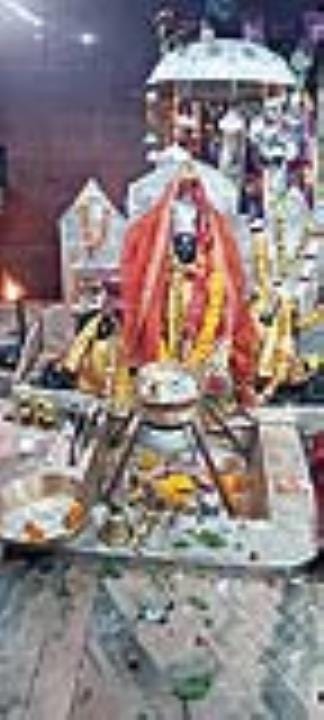 Thousands Of People Gather In Haat Kalika Temple During Festivals ...