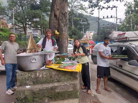 Kheer Bhandaar Organized Near Triloki Nath Temple - Shimla News ...