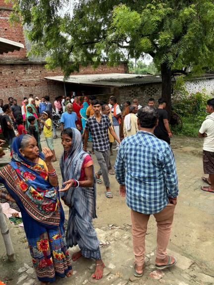 Body Of Husband Detained For 14 Hours For Arrest Of Killers - Deoria News - Deoria News ...