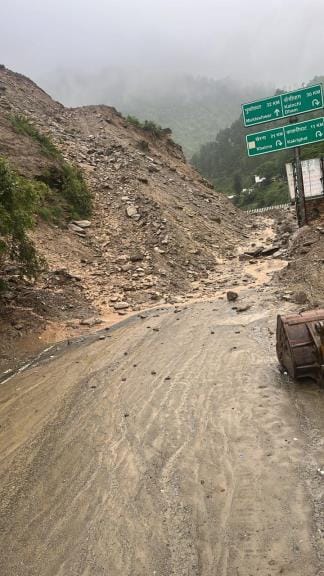 People Face The Problems. - Almora News - Almora News:क्वारब में फिर दरकी पहाड़ी, अल्मोड़ा ...