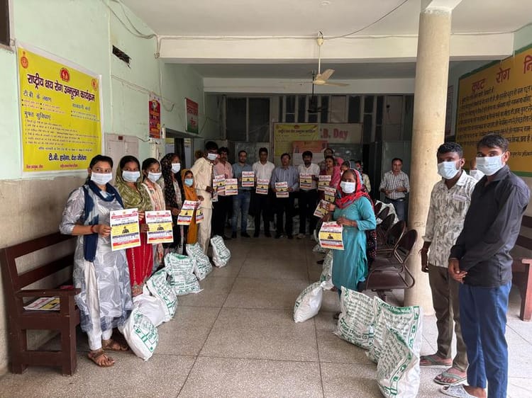 Food Kits Given To 31 Adopted Tb Patients - Jind News - Jind News:गोद लिए गए 31 टीबी रोगियों को ...