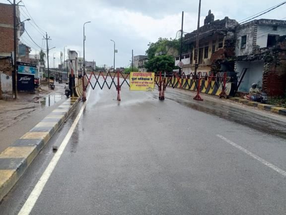 Galla Mandi Overbridge Not Passable - Raebareli News - Raebareli News ...