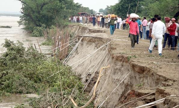 Soil Of Ravali Embankment Collapsed, Water Started Receding, Ultimatum ...