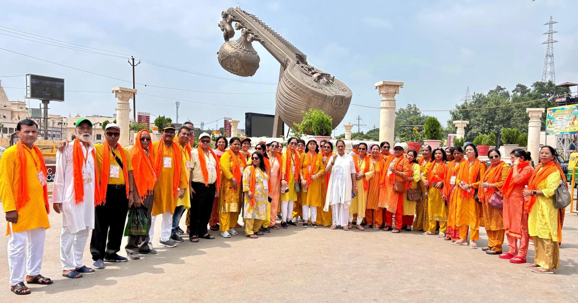 Devotees Of Sarojini Nagar Visited Ramlala - Noida News - Noida News:सरोजनीनगर के श्रद्धालुओं ने ...