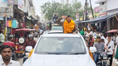 A Procession Was Taken Out To Welcome Vedpal, Who Retired From The Army ...