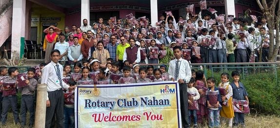 Rotary Club Donate Sweater To Mahipur School Students - Sirmour News ...