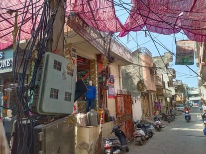 Wires Hanging Like Death In Gandhi Camp - Rohtak News - Rohtak News ...