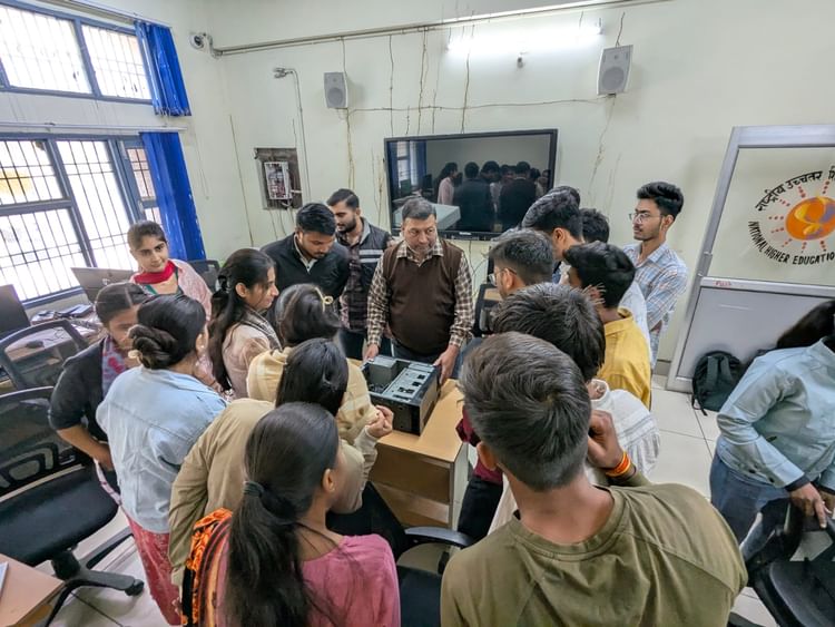 Workshop On Computer Hardware Organized In Nehru College - - नेहरू ...