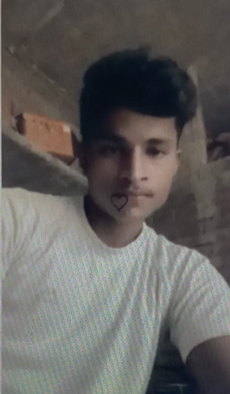 Private Bus Hits And Crushes Three People Riding A Bike, Two Die - Banda News - Banda News ...