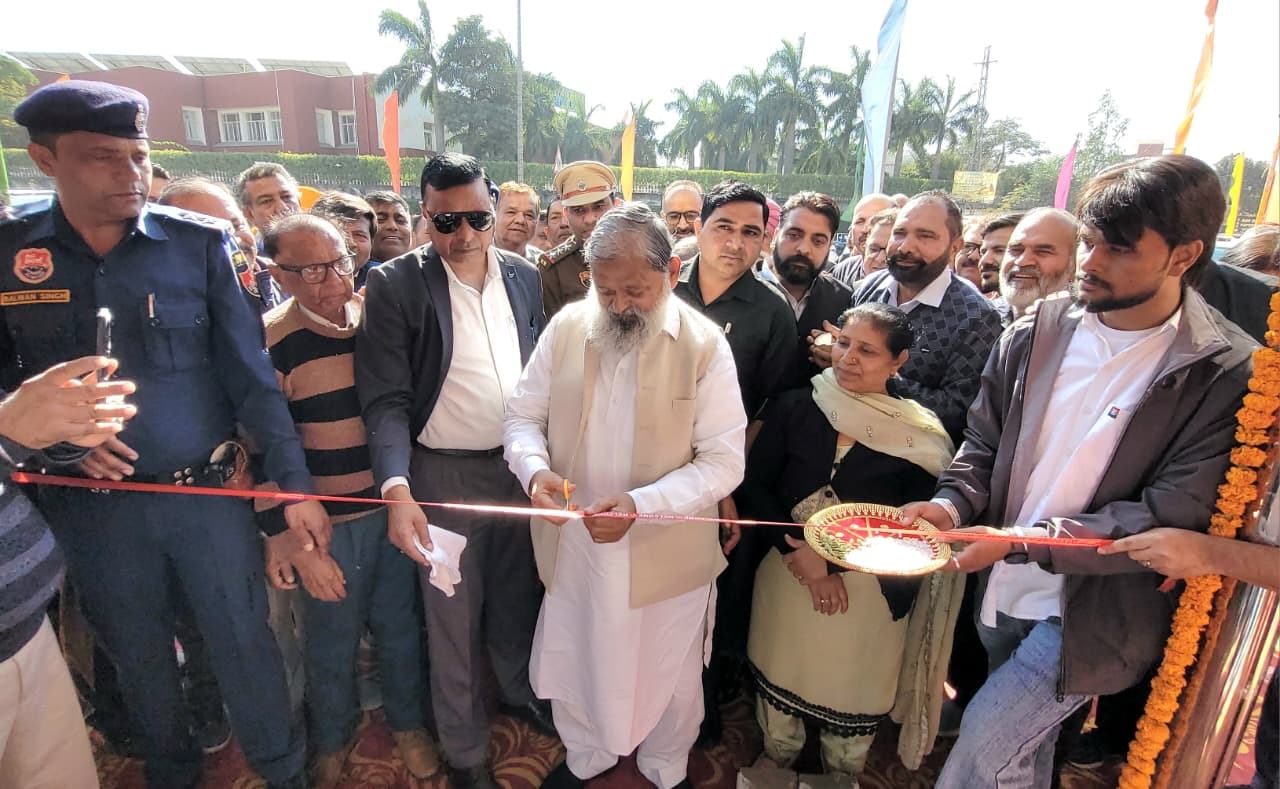 Passengers Will Get The Exact Location Of Roadways Buses On Their ...