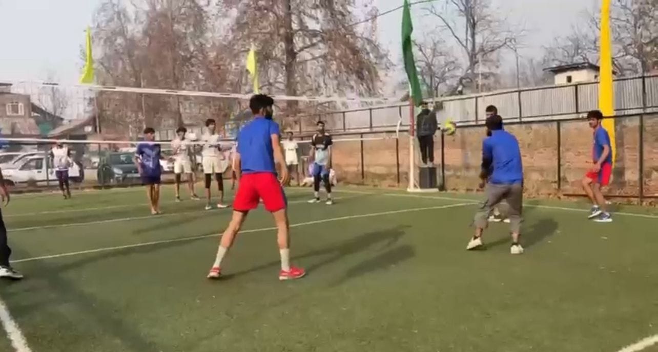 Shopian, Volleyball Tournament, Nagbal Seniors Won - Srinagar News ...