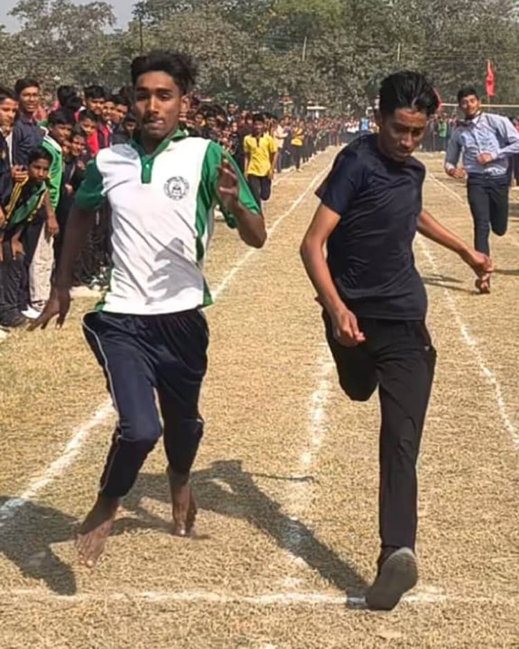 Chitrang And Ayushi Came First In The Race - Amethi News - Amethi News ...