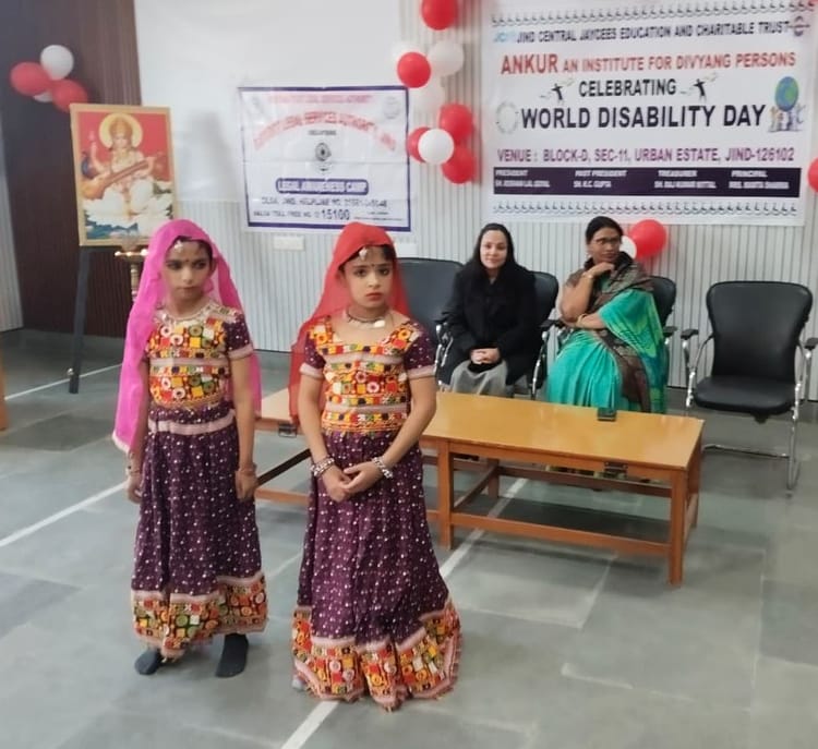 Encouraged Children To Study - Jind News - Jind News:बच्चों की पढ़ाई के लिए किया प्रोत्साहित