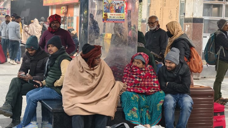 Delhi Route Trains Delayed By Up To 12 Hours - Ballia News - Ballia ...