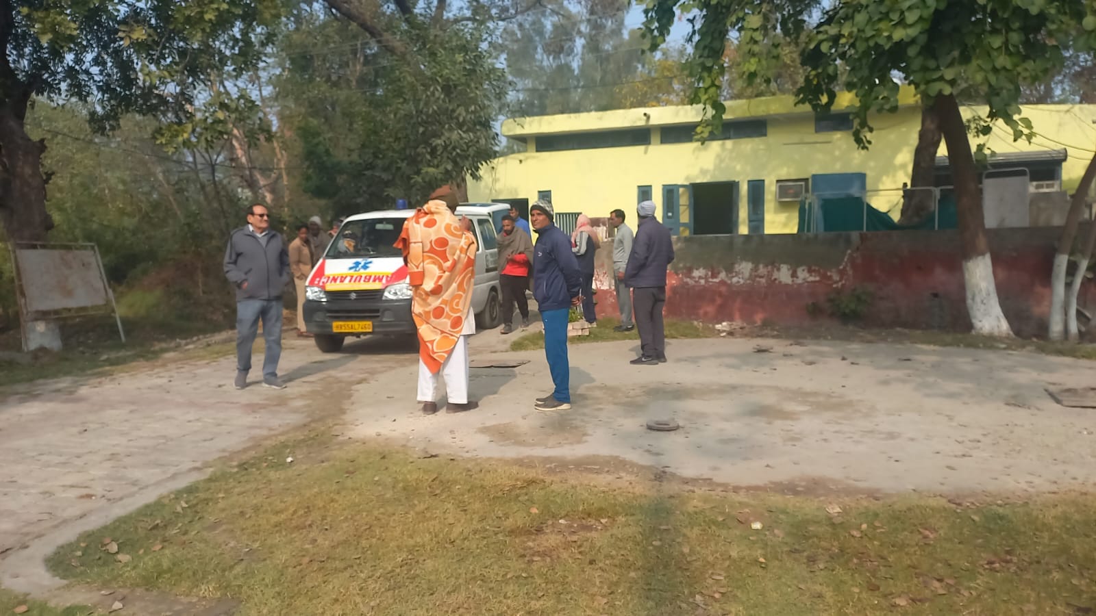 A Farmer Working In The Field Fell Ill And Died. - Jhajjar/bahadurgarh ...