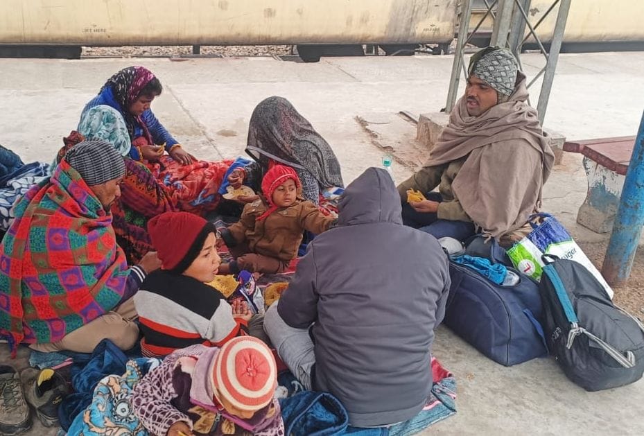 Kolkata-gwalior Express Train Delayed By Five Hours - Kasganj News ...