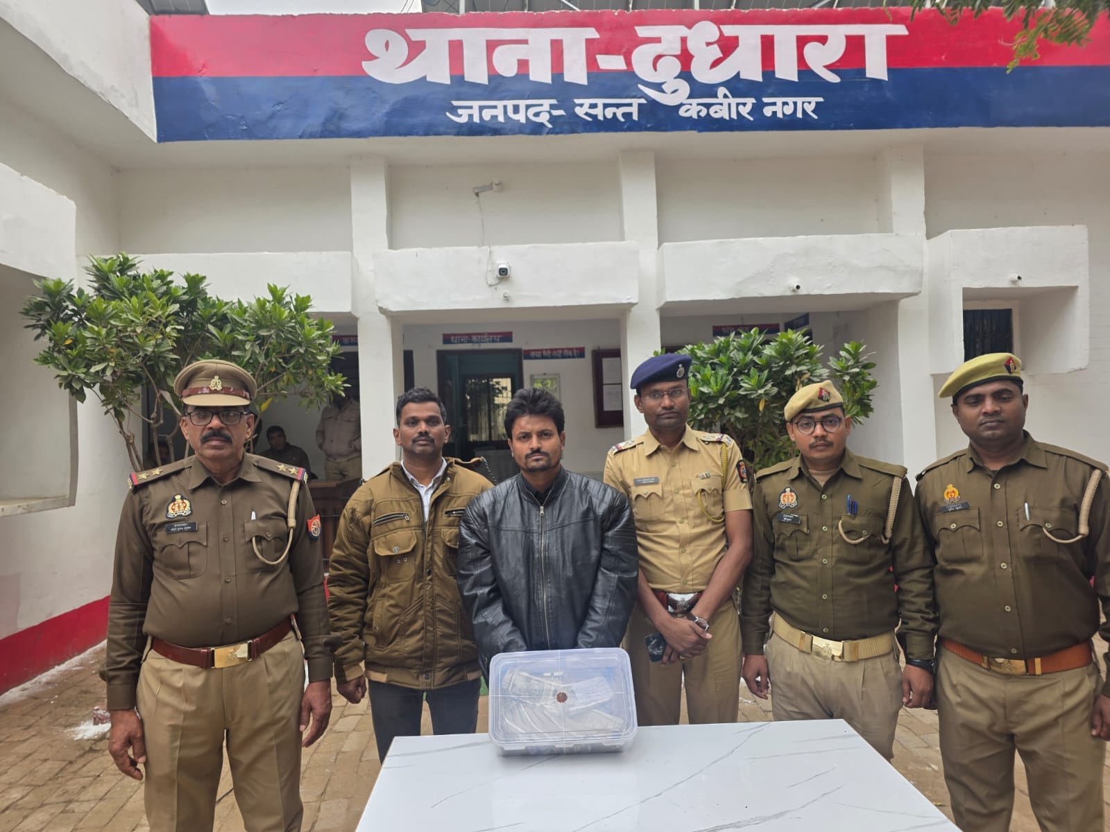 He Stole Something In Maharashtra And Fled, But Was Caught In Dudhara ...