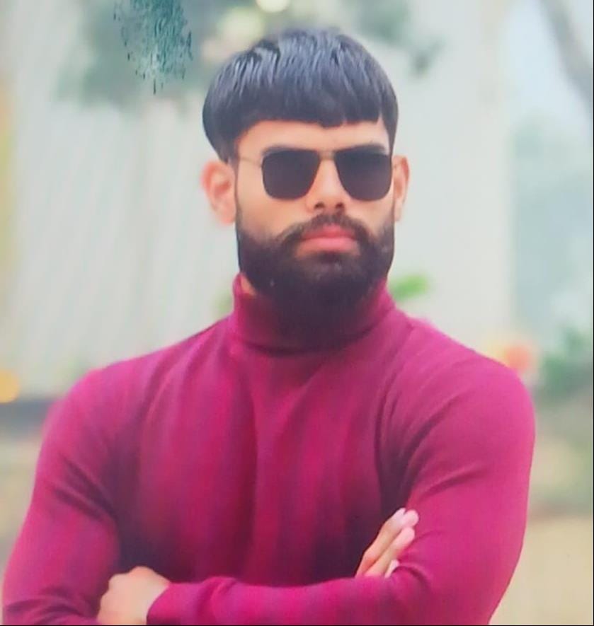 A Carpenter Was Strangled To Death In Sahjanwa; Protesters Blocked The ...