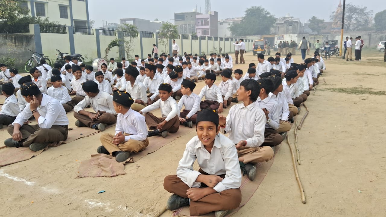 A Procession Was Taken Out And The Sacrifice Of Guru Gobind Singh And ...