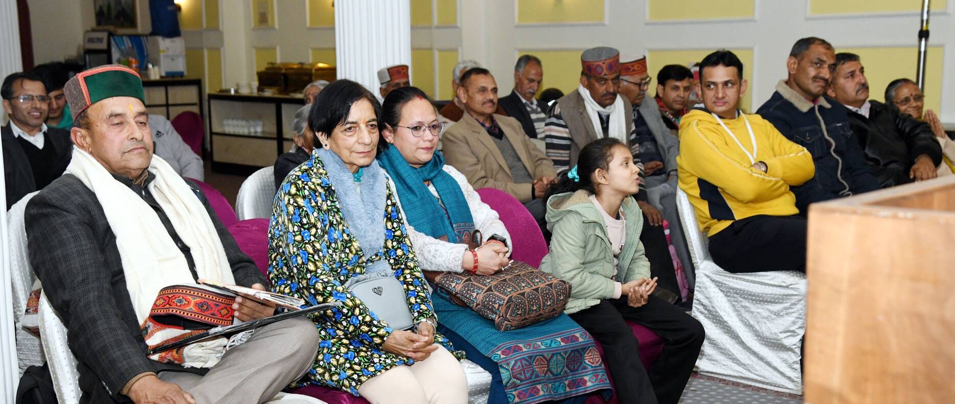 Poets Showed The Mirror To The Society Through Poems - Solan News ...