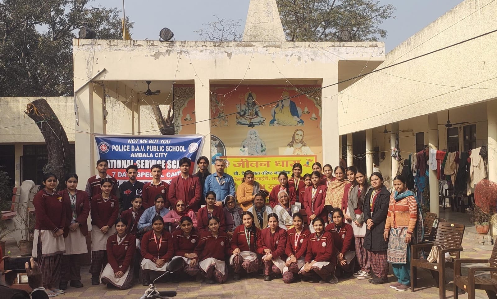 Volunteers Shared Happiness With The Elderly - Ambala News - Ambala ...