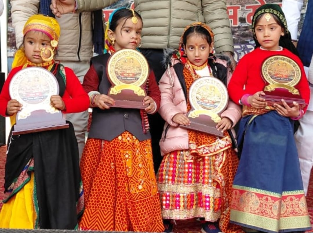 Dhan Singh's Car Left Rishikesh For Chamba Bazaar... - Pauri News ...