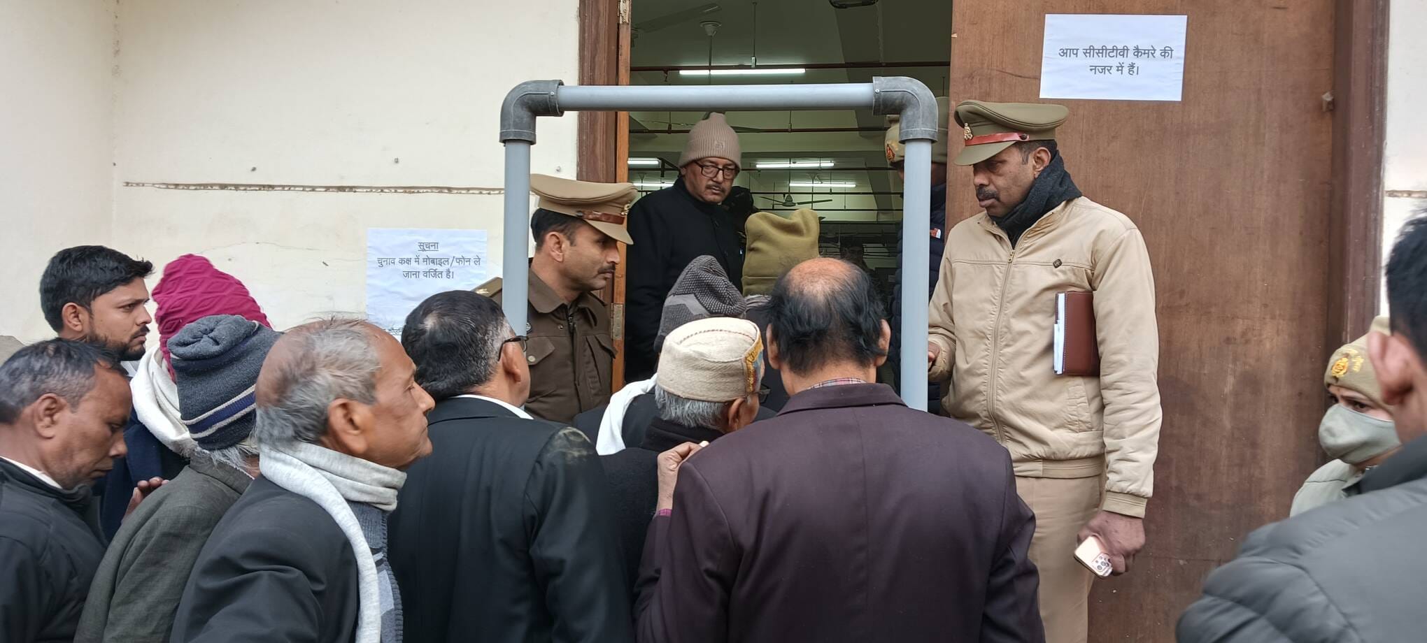 Bar Council Elections: 29.6% Voter Turnout On Day One - Ayodhya News ...