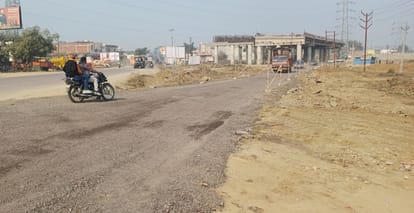 Incomplete Construction On Sonauli Highway Causes Trouble For Commuters ...