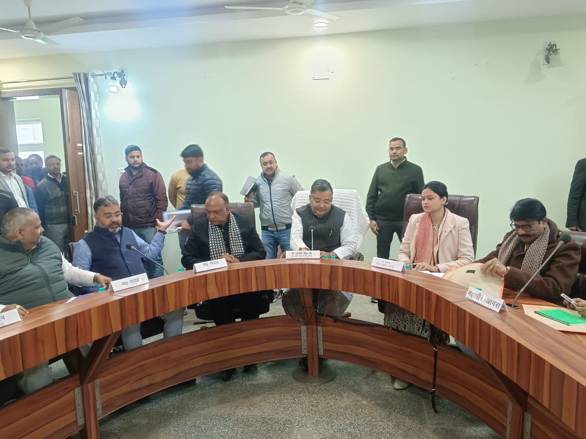 Food, Snacks And Tea Shops Will Remain Open Till 12 Midnight. - Agra ...