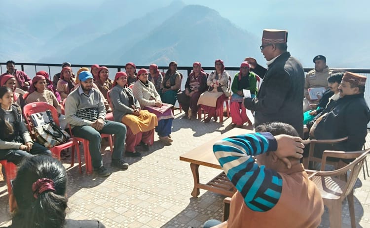 Anti-chitta Gram Sabha In Lalsa Administered Oath For Drug De-addiction ...