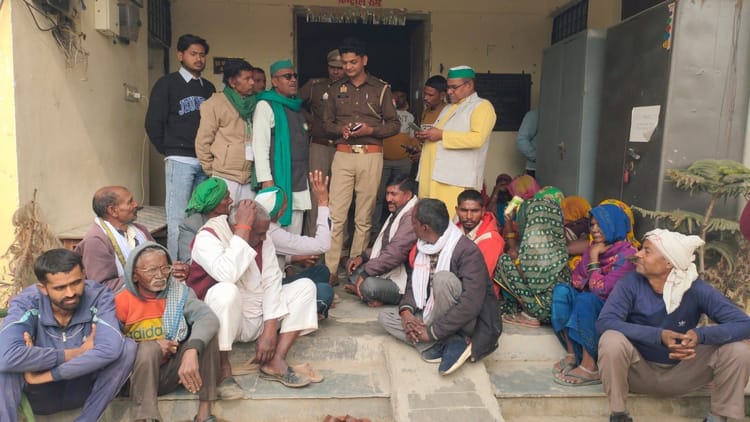 Raebareli villagers protest faulty transformer, demand replacement ...