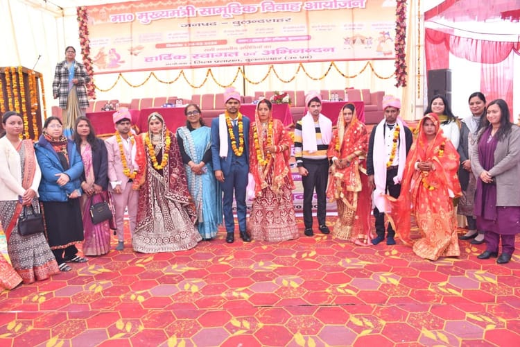 The Wedding Bells Blared, 153 Couples Took The Seven Vows, And 35 Were ...