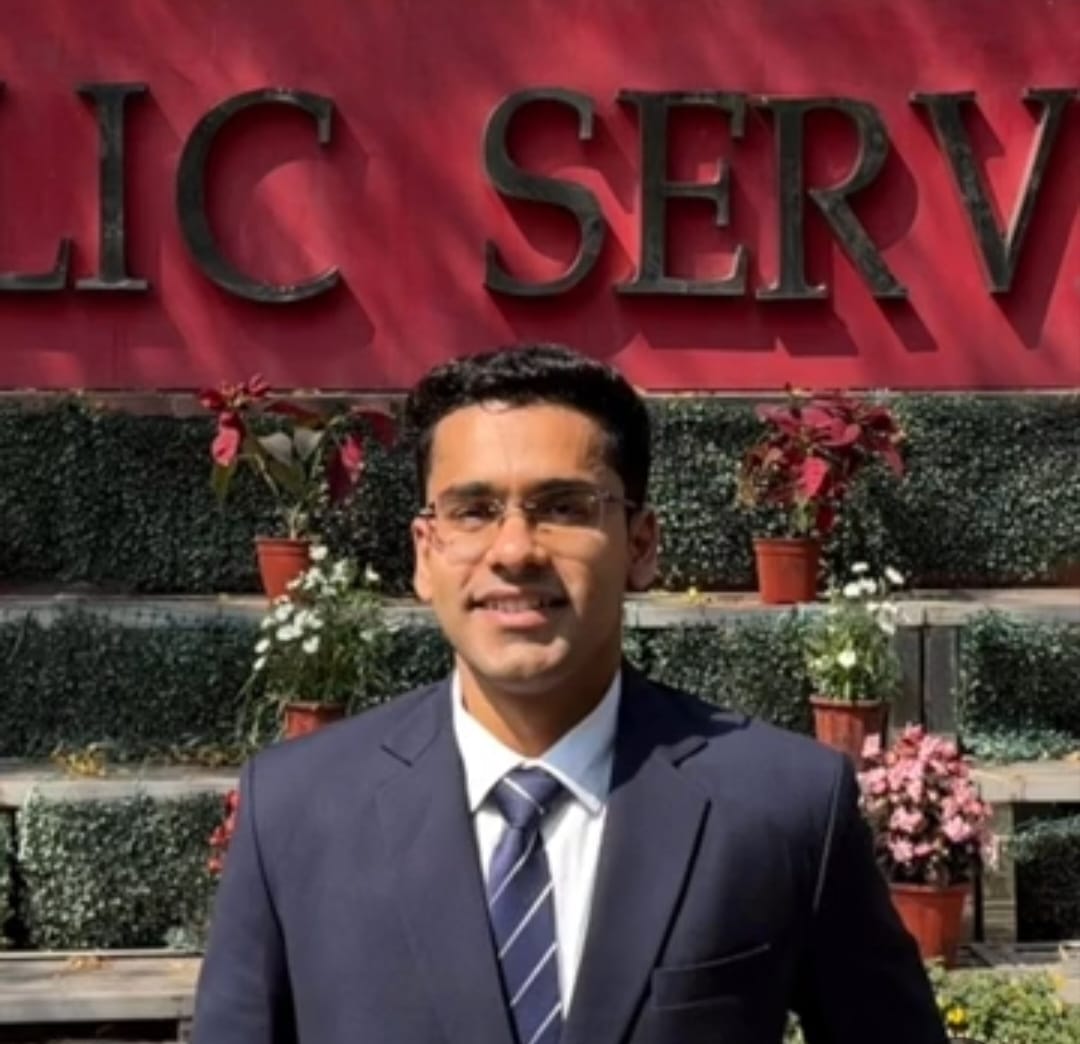 Chitvan Jain Of Ashoknagar Secured 17th Rank In Upsc And Became An Ias ...