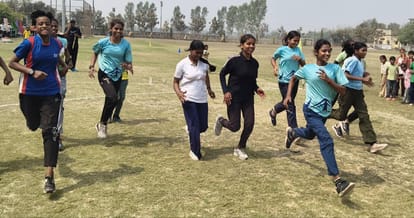 Ghorawal's Team Won The Volleyball Match; Shubham Came First In The 100 ...