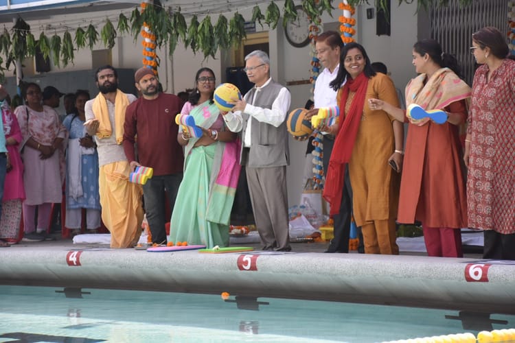 Vice Chancellor Inaugurated The Swimming Pool Of Bhu, Swimming Test ...