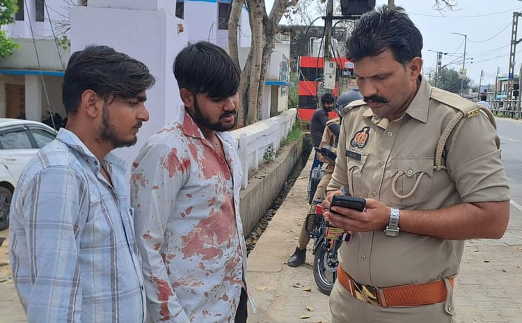 Clash Between Two Groups Of Students In Mursan; Two Injured. - Hathras ...