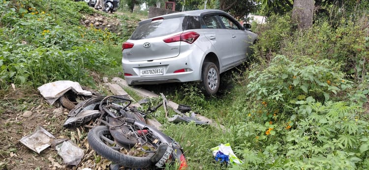 One Injured In Car-bike Collision - Una News - Una News:कार और बाइक की ...