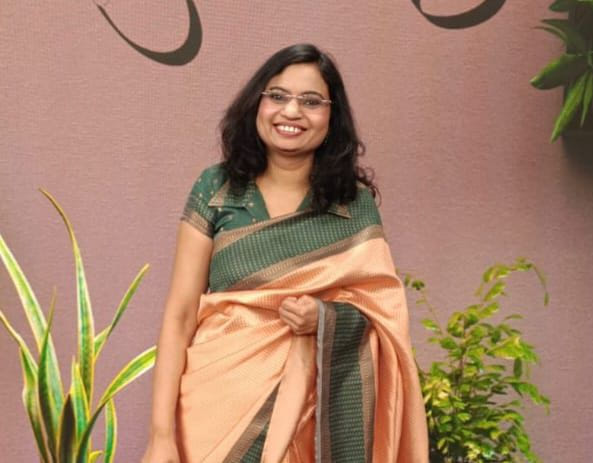 Dr. Renu Received The Kamala Chaudhary Award - Noida News - Noida News ...