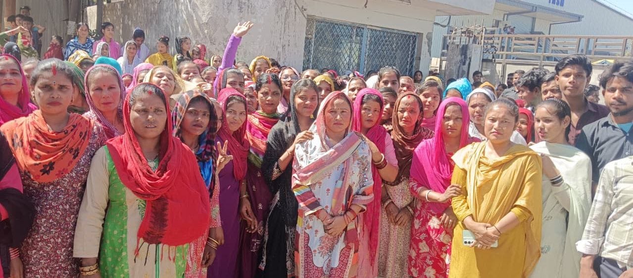 Employees Of A Private Industry In Baddi Go On Strike Due To Non ...