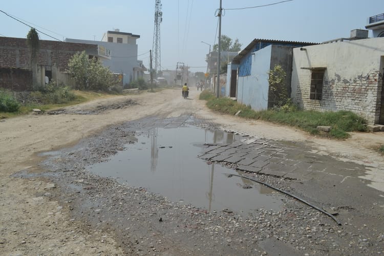 Residents Of Kunjpura Are Forced To Live On Dilapidated Roads And Drink ...