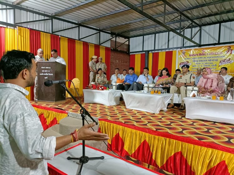 During His Overnight Stay, The Dc Held A Direct Dialogue With The ...