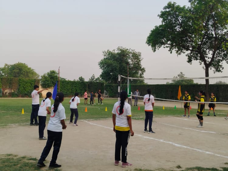 Islamia Winner In Volleyball - Auraiya News - Auraiya News:वॉलीबॉल में ...