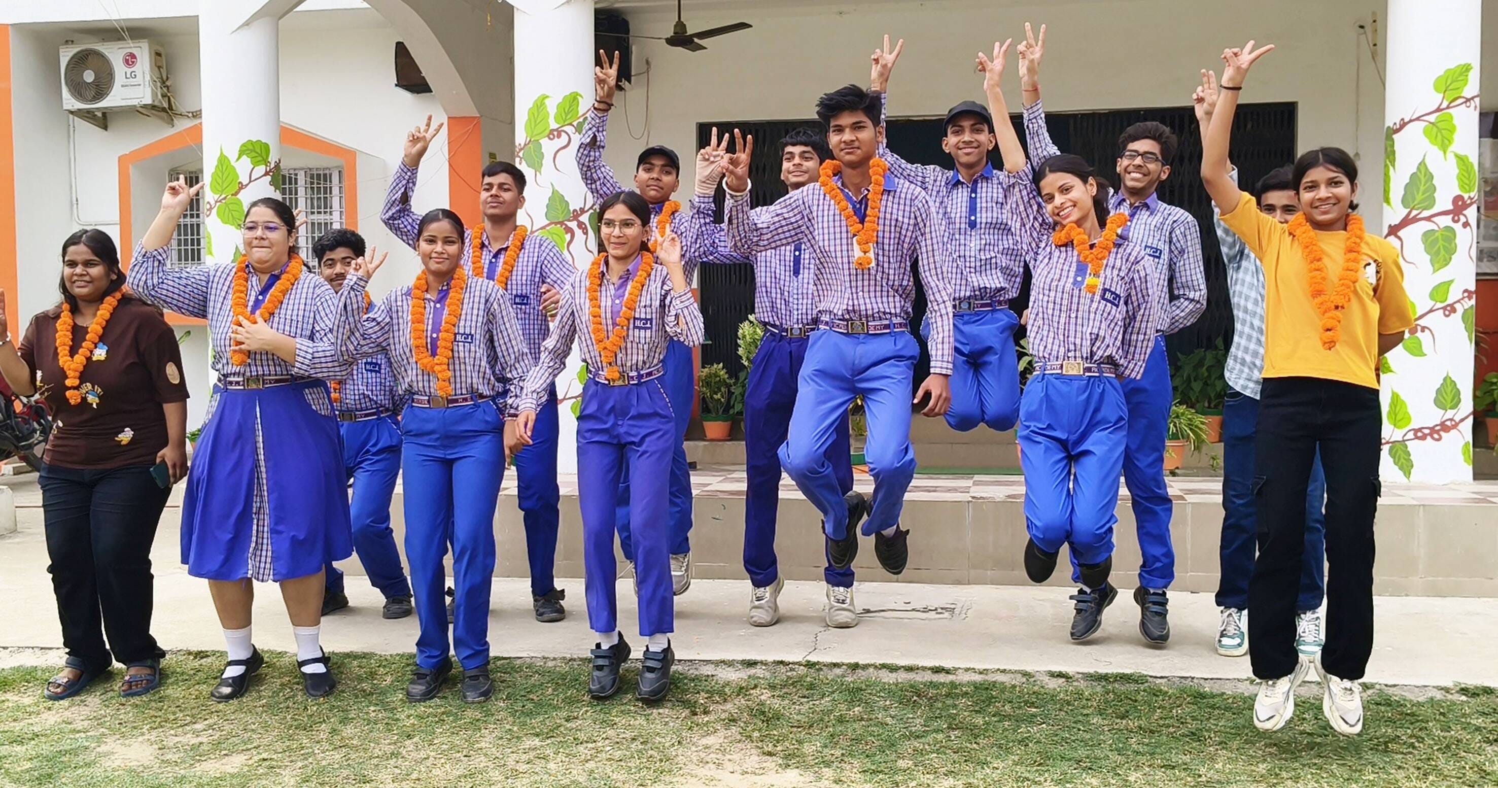 Icse: Pallavi Nishad Tops Class 10; Anandi And Pratibha Top Class 12 In ...