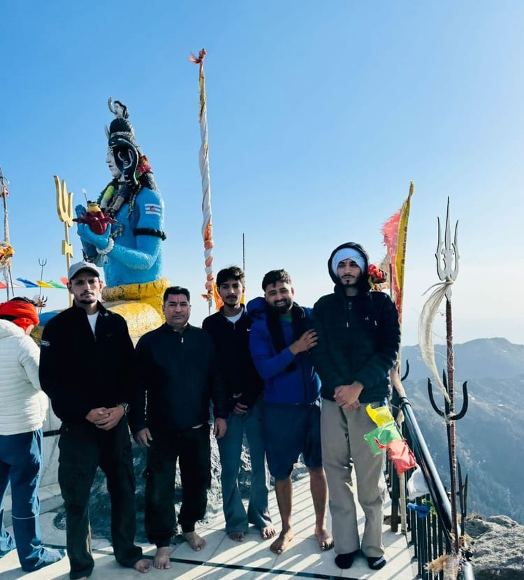 People Visit In Chuddhaar - Sirmour News - Sirmour News:चूड़धार में ...