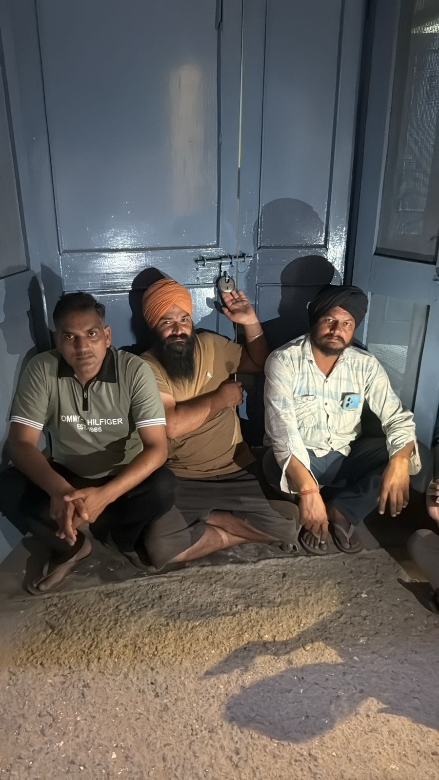 Farmers Angry Over Power Cuts, Lock Power House - Ambala News - Ambala ...