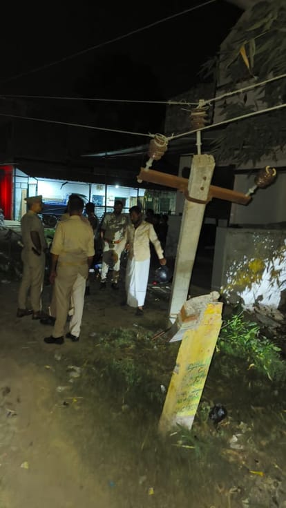 Bike Collided With An Electric Pole, Young Man Lost His Life - Azamgarh ...