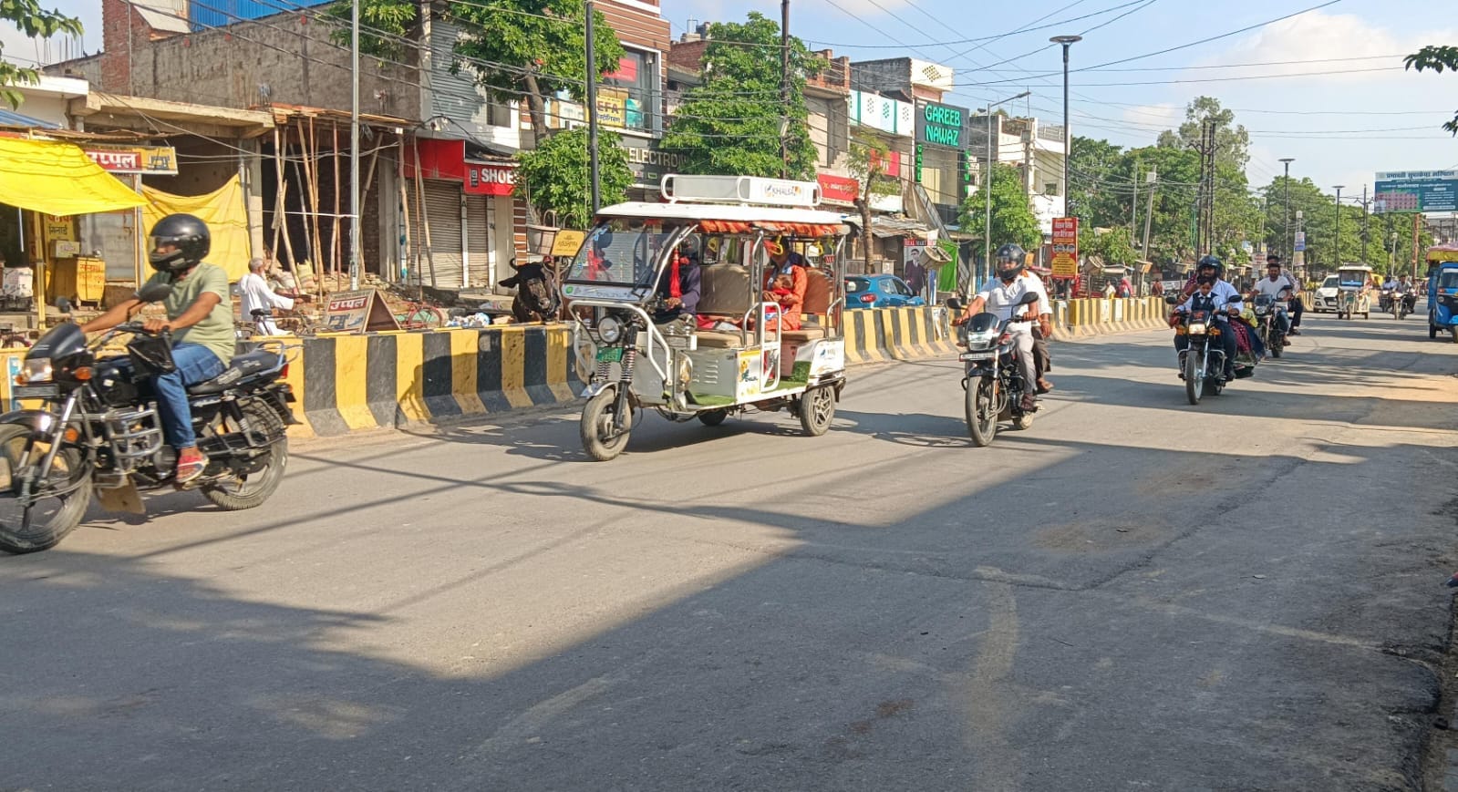 Humidity Persists Even After Rain, Cloudy And Rain Likely - Maharajganj ...