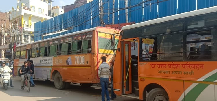 When The Zero Road Bus Station Was Closed, They Set Up Camp On The Road ...