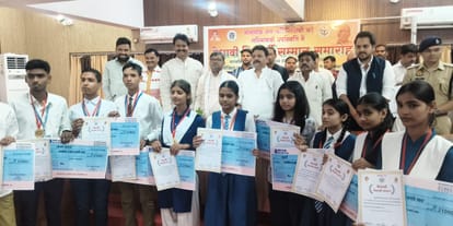 The Faces Of The Meritorious Students Shone With The Brilliance Of The ...