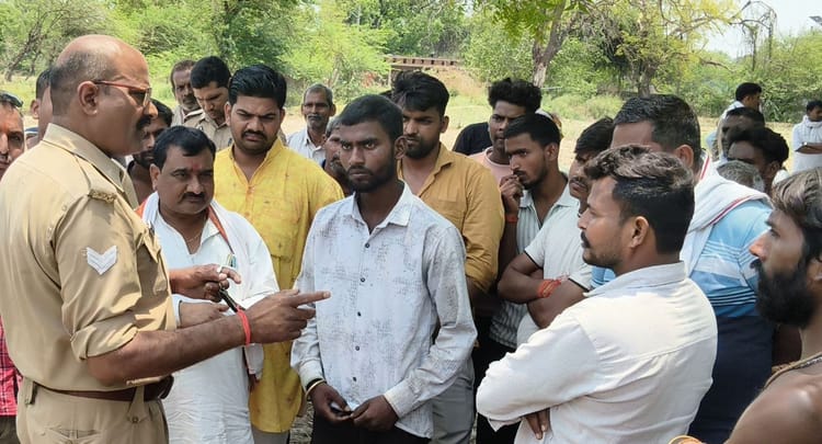 Refusal To Cremate The Body Of The Youth - Raebareli News - Raebareli ...